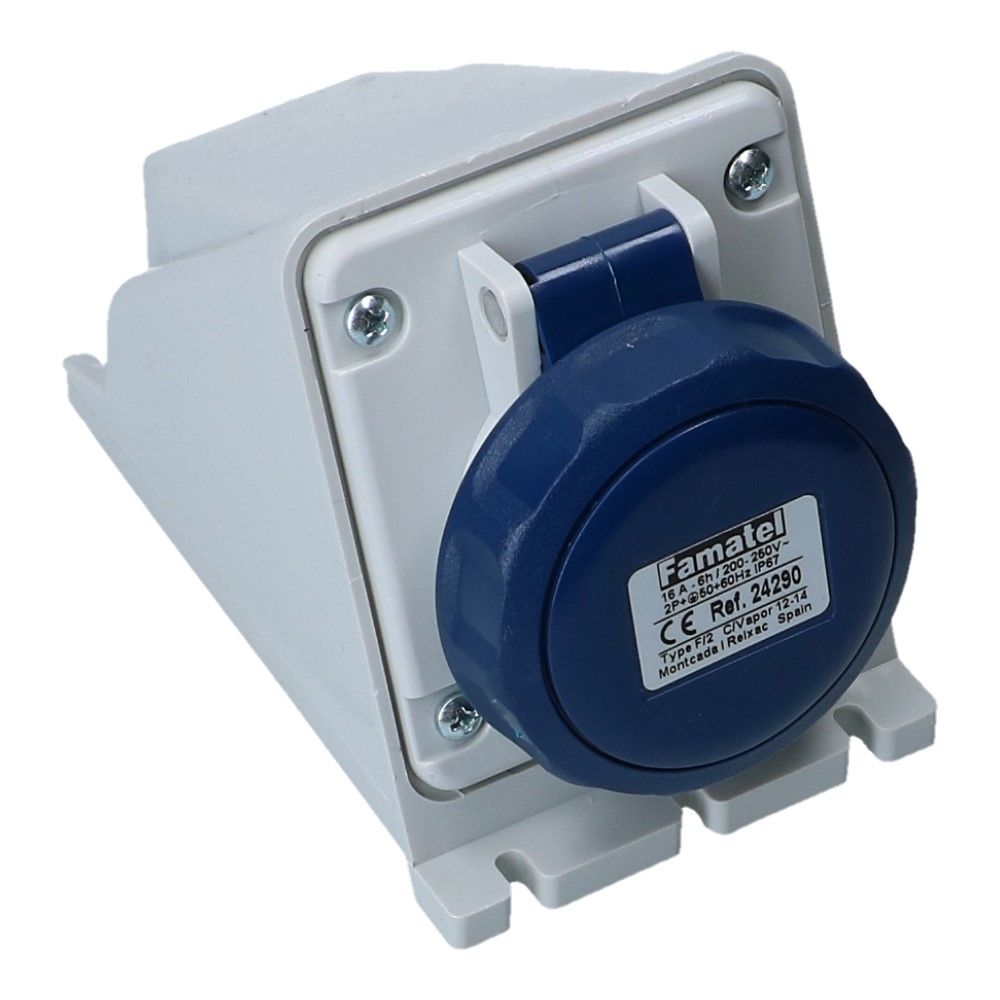 CEE female 3 polig 6H 16A IP67 wcd 220-240VAC